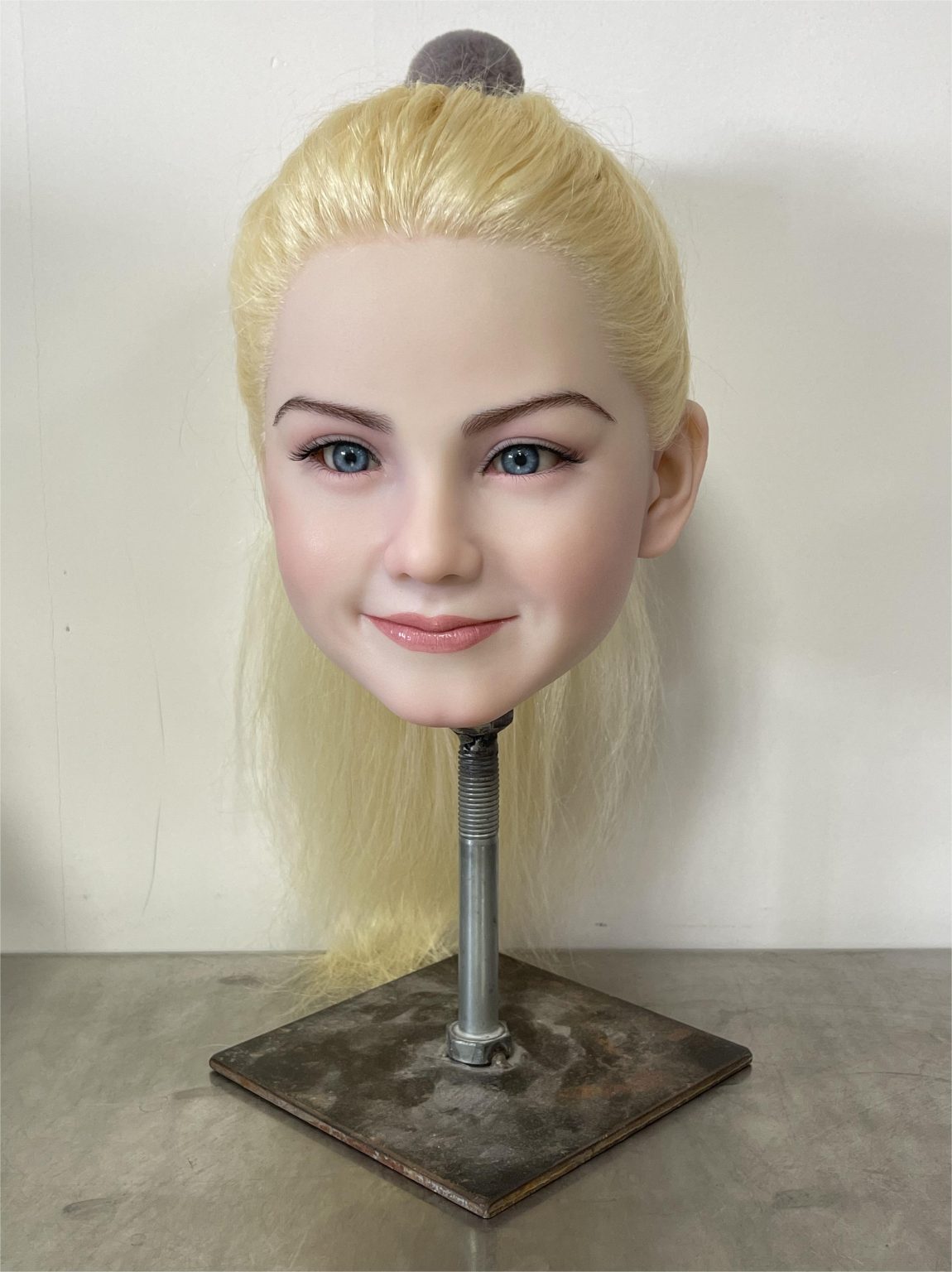 Catdoll Alisa hard silicone head (more heads please ask me for links ...